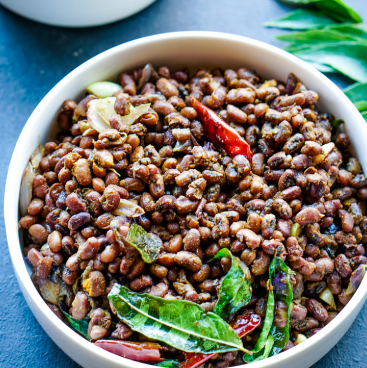 Kerala Style Cowpeas Sauté - Vanpayar Mezhukkupuratti - Cooking Curries