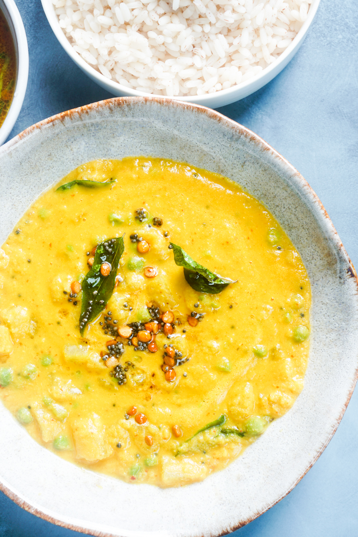 White Pumpkin Kootu with Green Peas - Cooking Curries